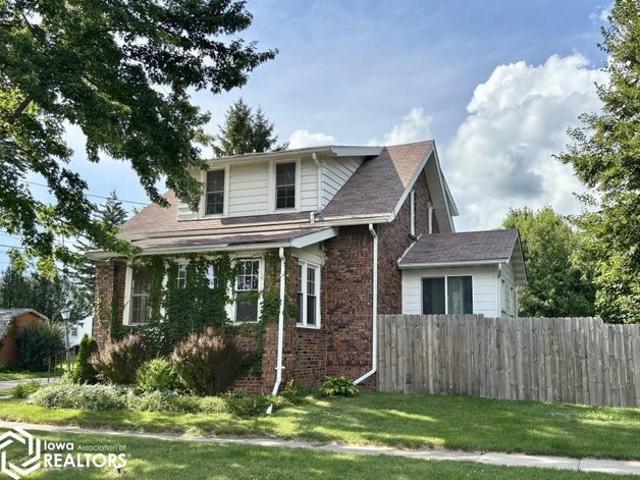 1105 E Broadway Ave, Fairfield, IA 52556