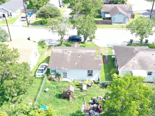 1105 E San Antonio Street