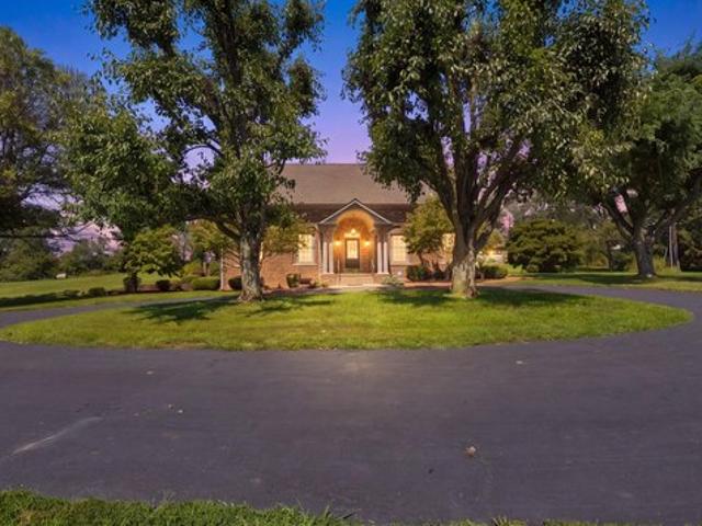 1105 Fogg Pike, Mount Sterling, KY 40353