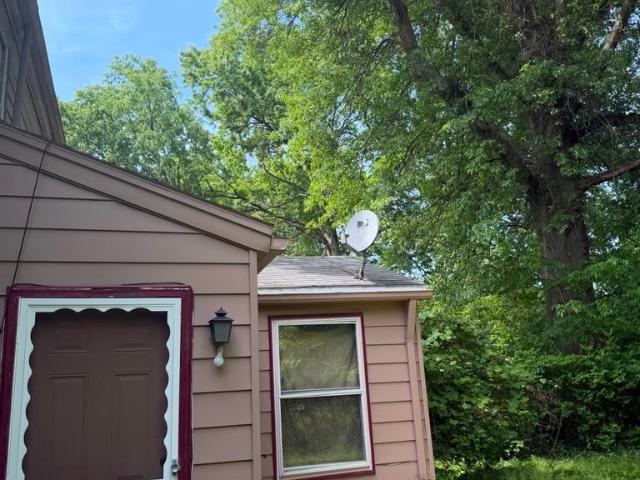 1105 Hereford Road