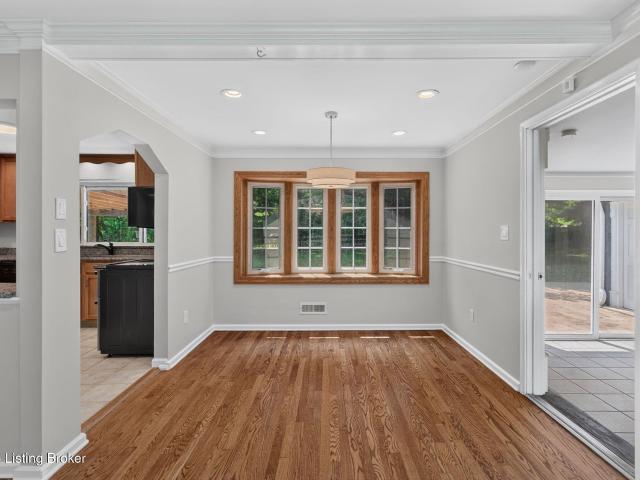 1105 Hollendale Way