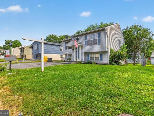 1105 Hotel Dr, Pasadena, MD 21122