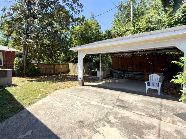 1105 Kinard Court