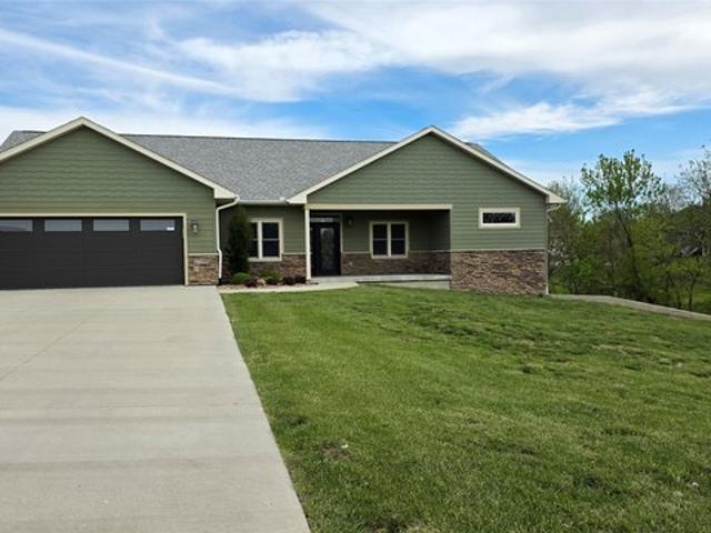 1105 Lucas Ave, Chariton, IA 50049