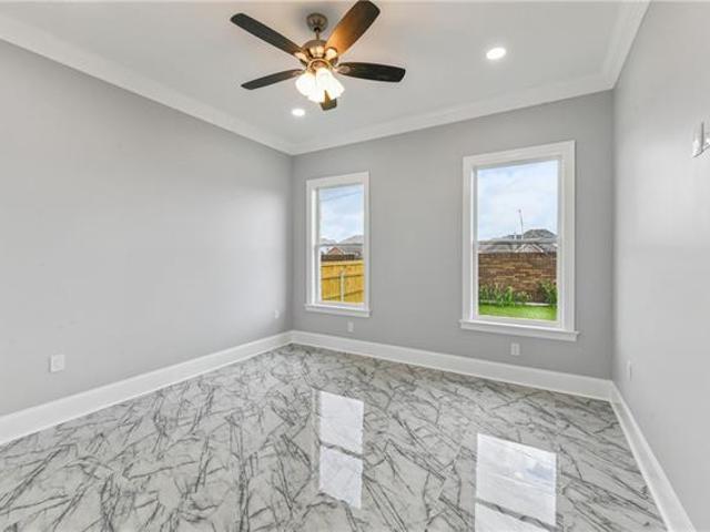 1105 Lake Frances Dr, Gretna, LA 70056 | MLS #2551
