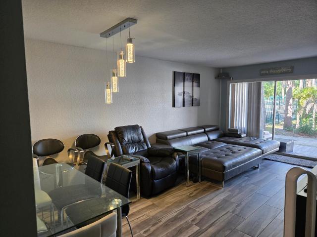 1105 Lake Shore Dr, Unit 102, Lake Park, FL 33403 | MLS #R11156