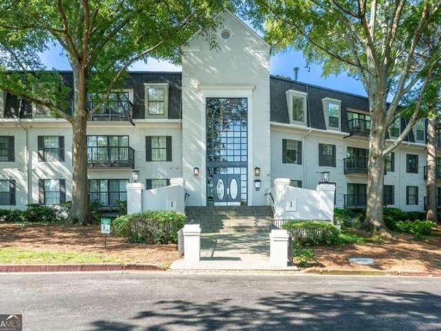 1105 Pine Heights Dr NE, Atlanta, GA 30324