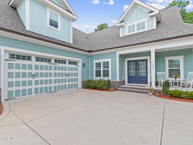 1105 Sunridge Drive