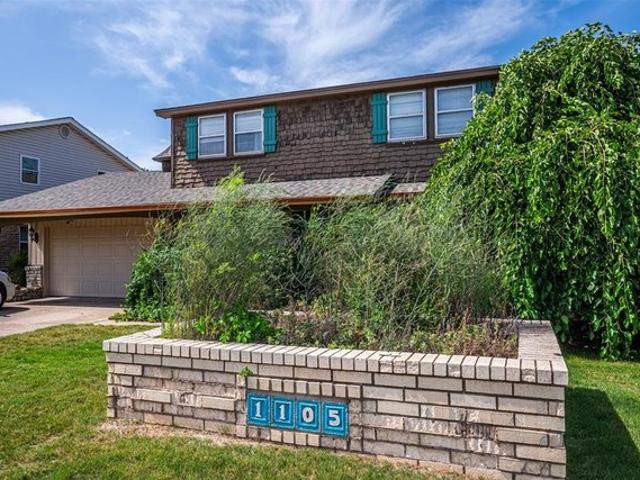 1105 SW 63rd St, Oklahoma City, OK 73139
