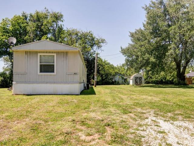 1105 S Golden Ave, Springfield, MO 65802
