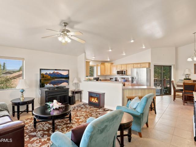 1105 S Sycamore Circle