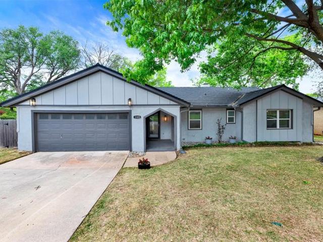 1105 Simpson Ter, Bedford, TX 76021