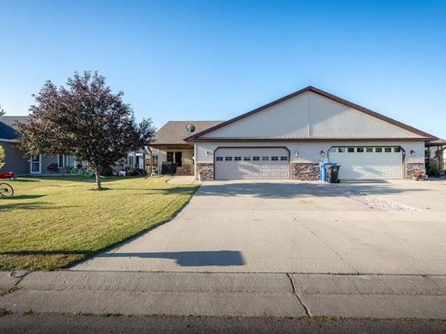1105 Southwood Dr, Dilworth, MN 56529