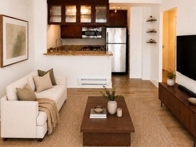1105 Spring St Apt 901, Seattle, WA 98104