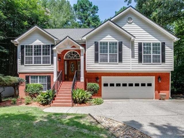 1105 Tab Roberts Rd, Lawrenceville, GA 30043