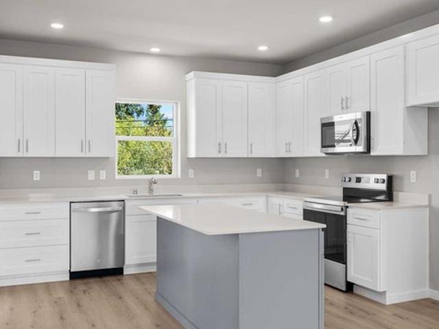 1105 th Pl SW, Lynnwood, WA 98087