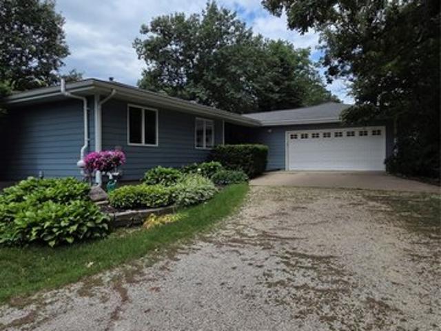 1105 Timberland Dr, Story City, IA 50248
