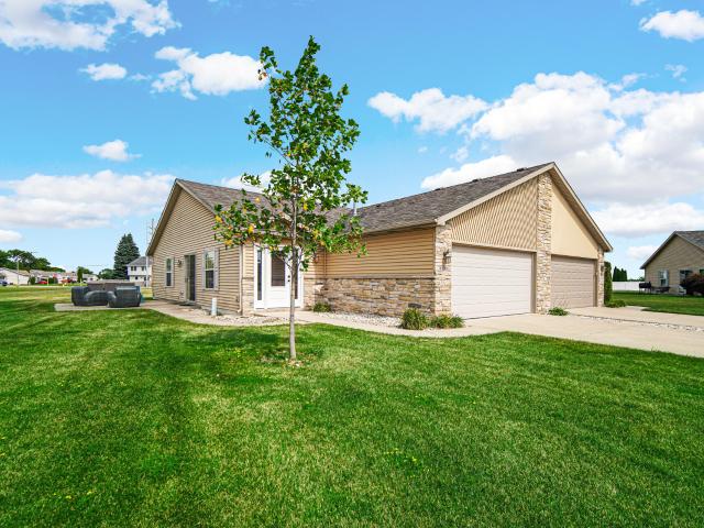 1105 W 89th Court W