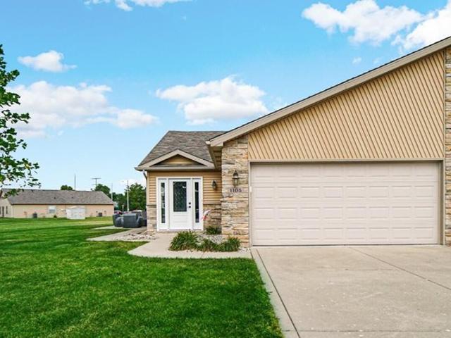 1105 W 89th Ct, Merrillville, IN 46410