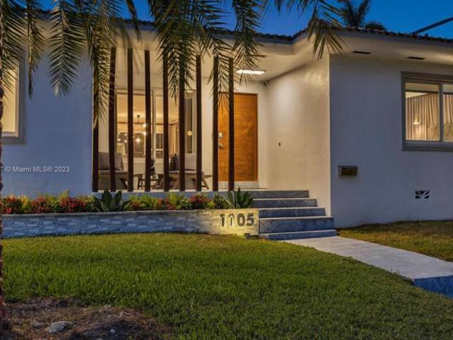 1105 89th St NE, Miami, FL 33138