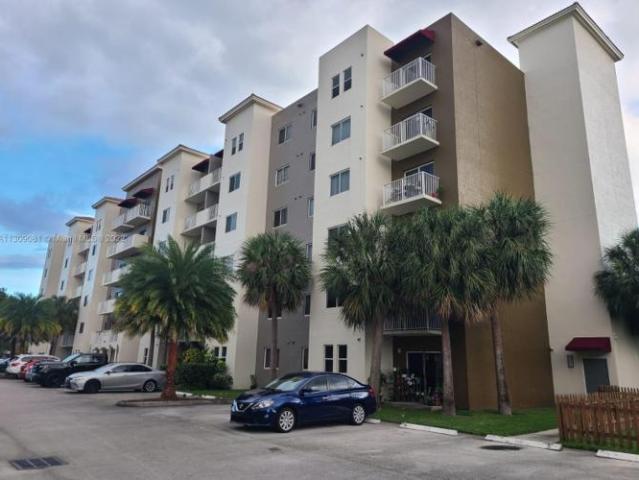 11060 196th St SW #201, Miami, FL 33157