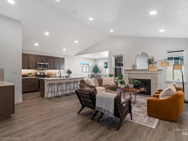 11060 Claremont St 12/8
