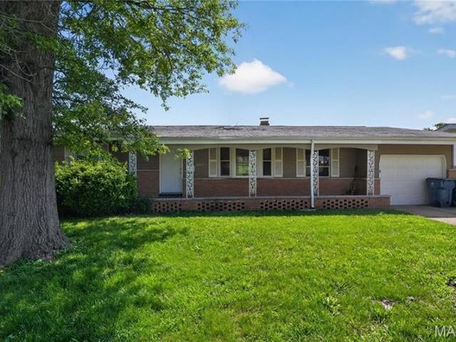 11062 Saginaw Dr, Saint Louis, MO 63136
