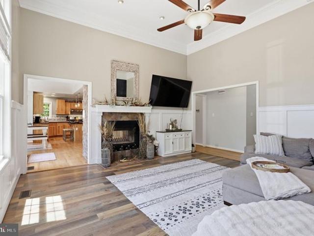 11064 Stream Side Ln, Culpeper, VA 22701