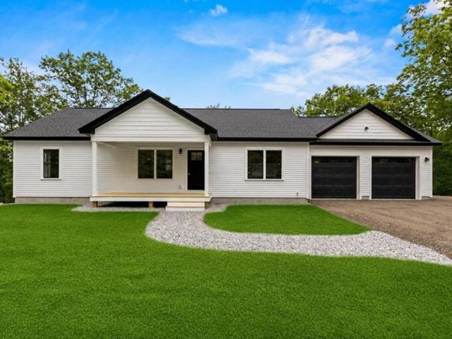 1106 Meadow Rd, Casco, ME 04015
