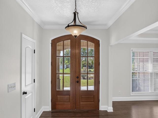 1106 Miranda Lane