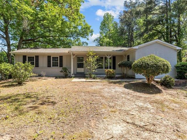 1106 Mohawk Ave, Fayetteville, NC 28303