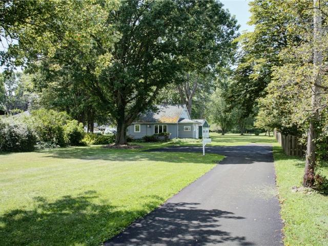 1106 Niagara Falls Boulevard