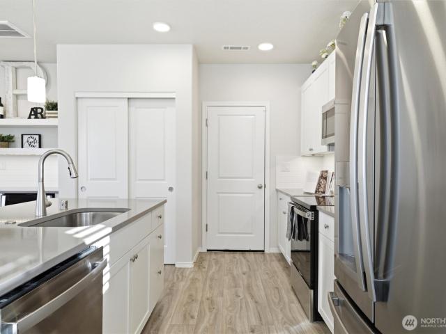 1106 Ava Street