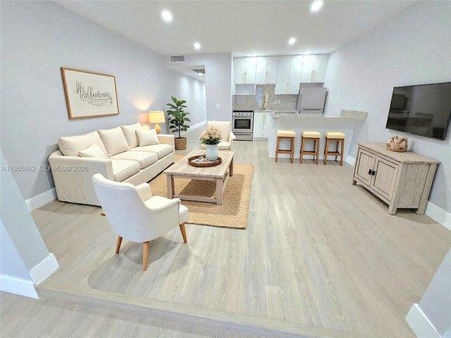 1106 Bahama Bnd Apt D1, Coconut Creek, FL 33066