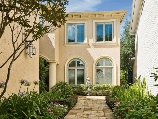 1106 Bayou Island Drive