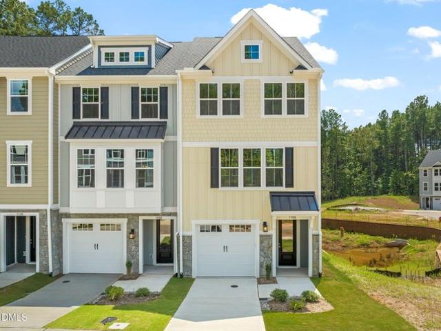 1106 Blackthorn Ln, Durham, NC 27703