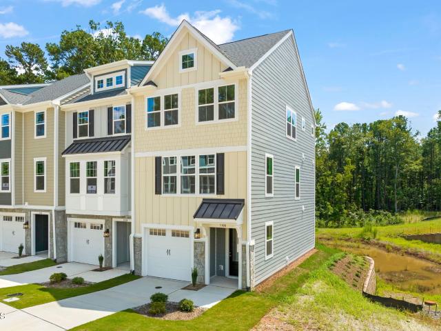 1106 Blackthorn Lane