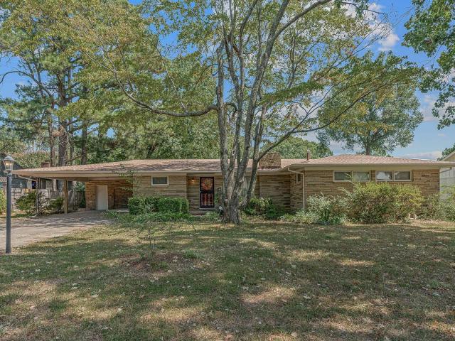 1106 Cardinal Road