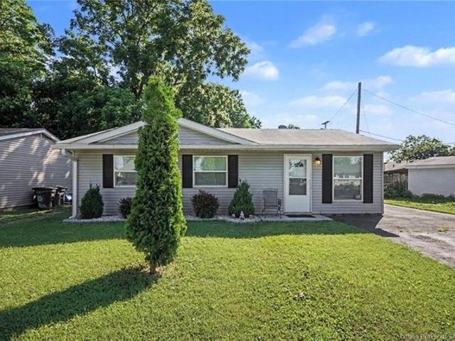 1106 Cedarview Dr, Jeffersonville, IN 47130