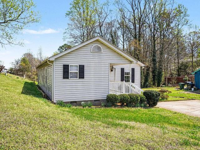 1106 Charter Oaks Drive