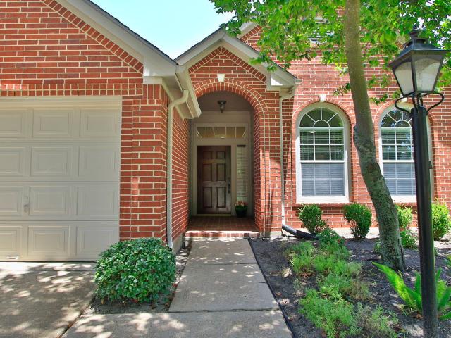 1106 Compass Cove Circle
