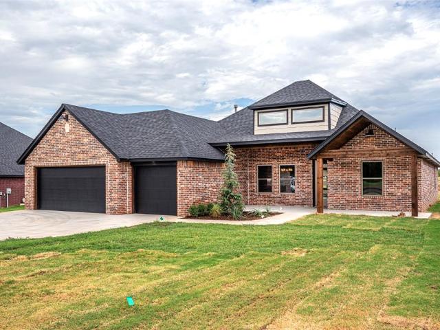 1106 County Street 2958