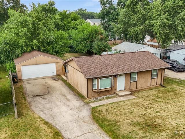 1106 Emerald Lane