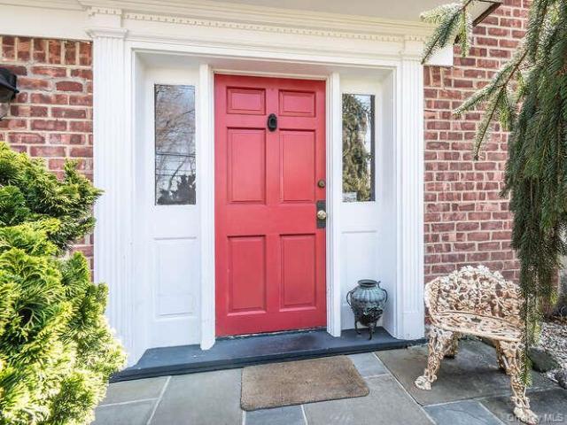 1106 Glen Cove Ave, Glen Head, NY 11545 | MLS #986756 | Compass