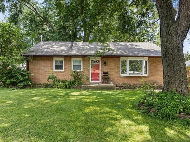 1106 Grant Pl, Urbana, IL 61801