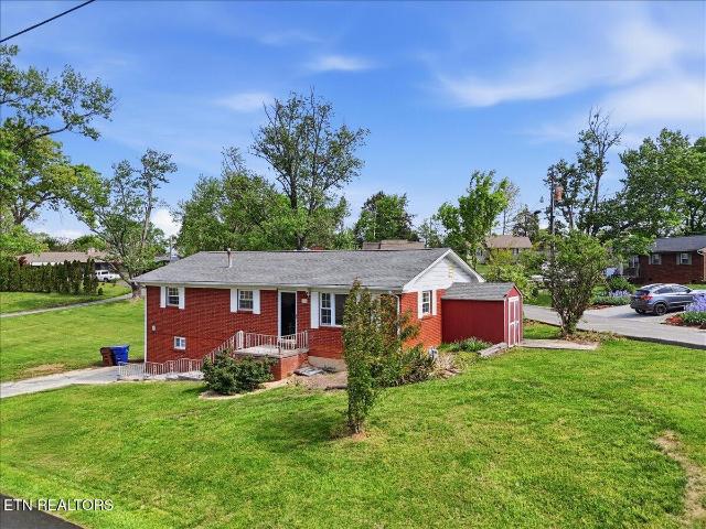 1106 Lockhart Rd