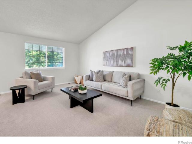 1106 Red Oak Drive