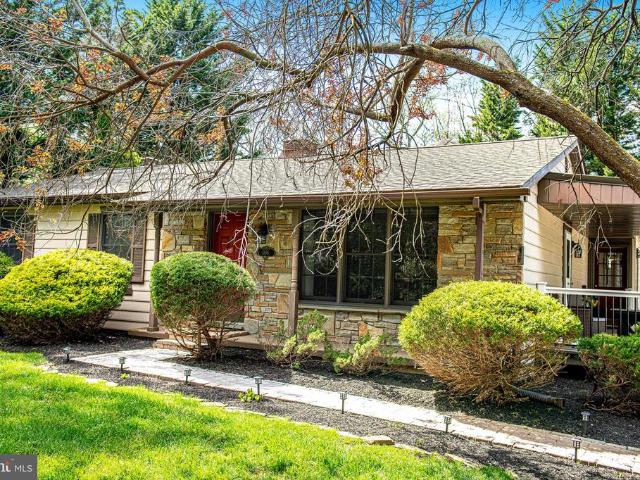 1106 Red Pump Road