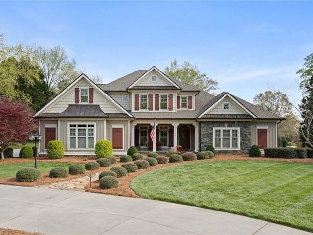 1106 Riverbend Dr, Bermuda Run, NC 27006