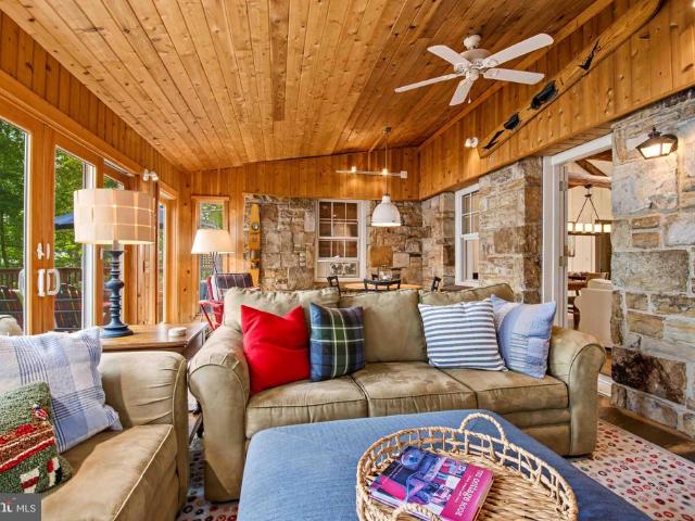 1106 Rock Lodge Road